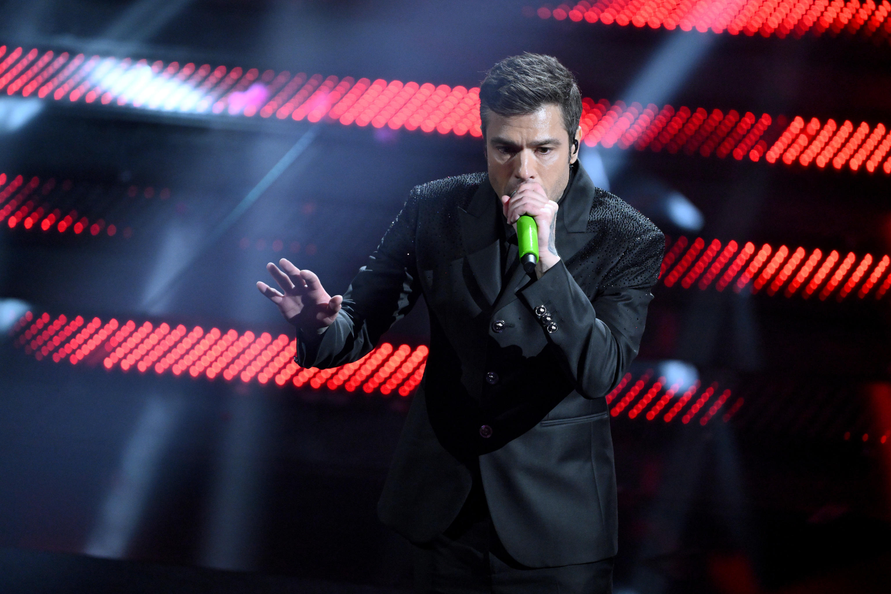 Fedez a Sanremo 2025, lo youtuber Alex Dalla Giusta pubblica la seconda ...