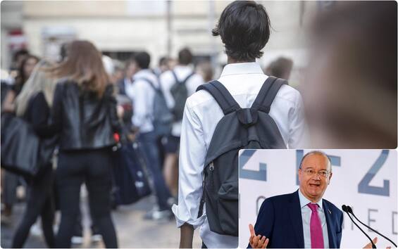 Scuola, in arrivo una legge per proteggere presidi e professori dalle ...