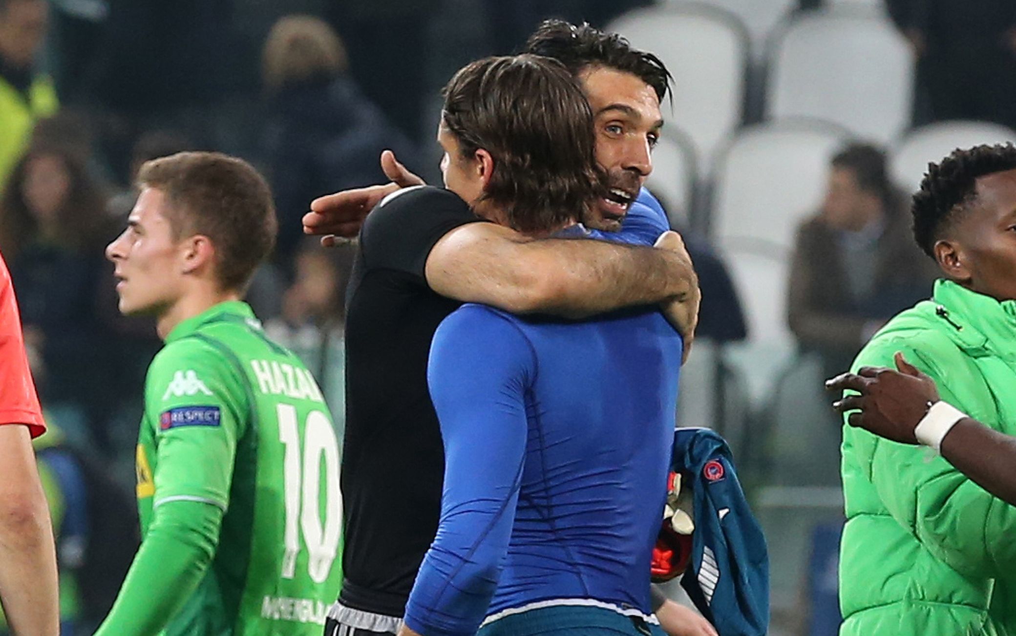 Sommer, le 11 cose che (forse) non sai: dalla chitarra all'amicizia con ...