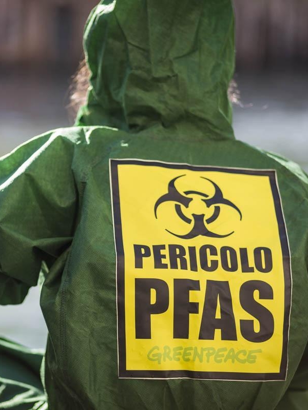 Pfas, cosa sono e quali sono i rischi | Sky TG24
