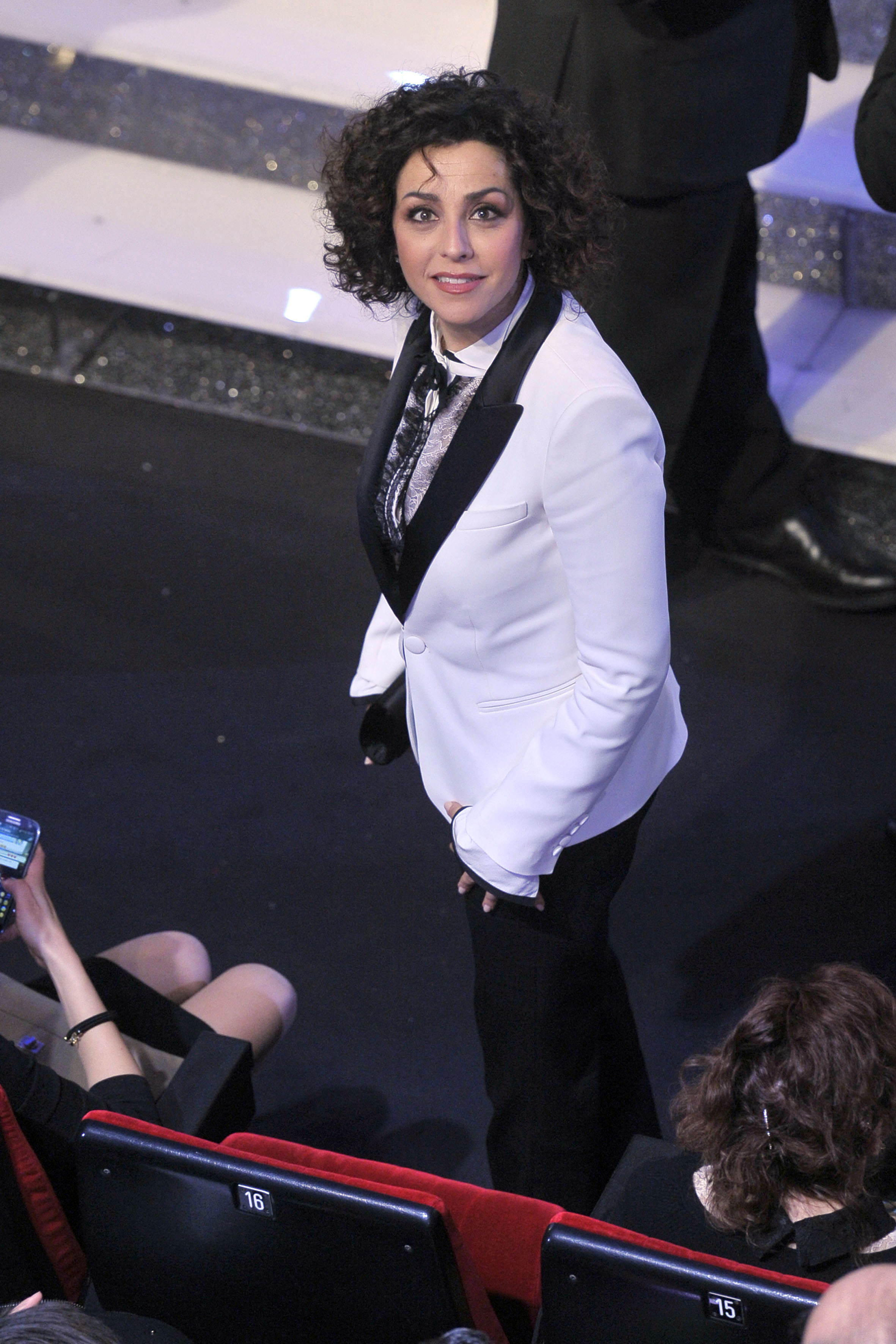 Title SEO: Carlo Conti, chi è la moglie Francesca Vaccaro | Sky TG24