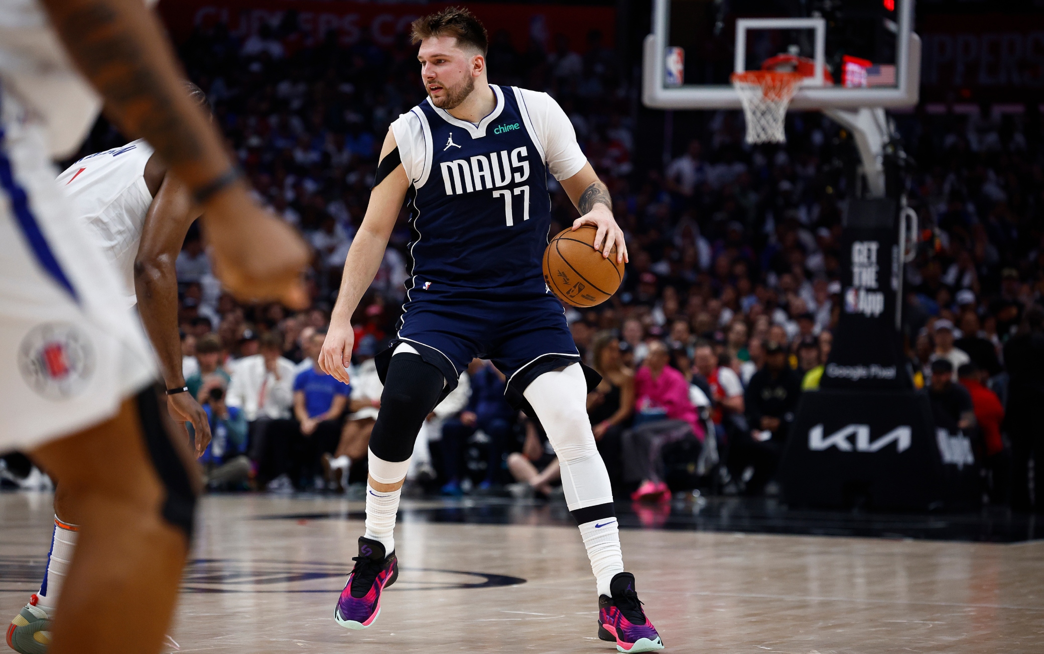 Playoff NBA, inarrestabile Luka Doncic: ora è accanto a Kobe Bryant e ...