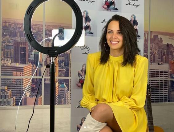 Denise Faro, si intitola 'Jacuzzi' il nuovo singolo | Sky TG24