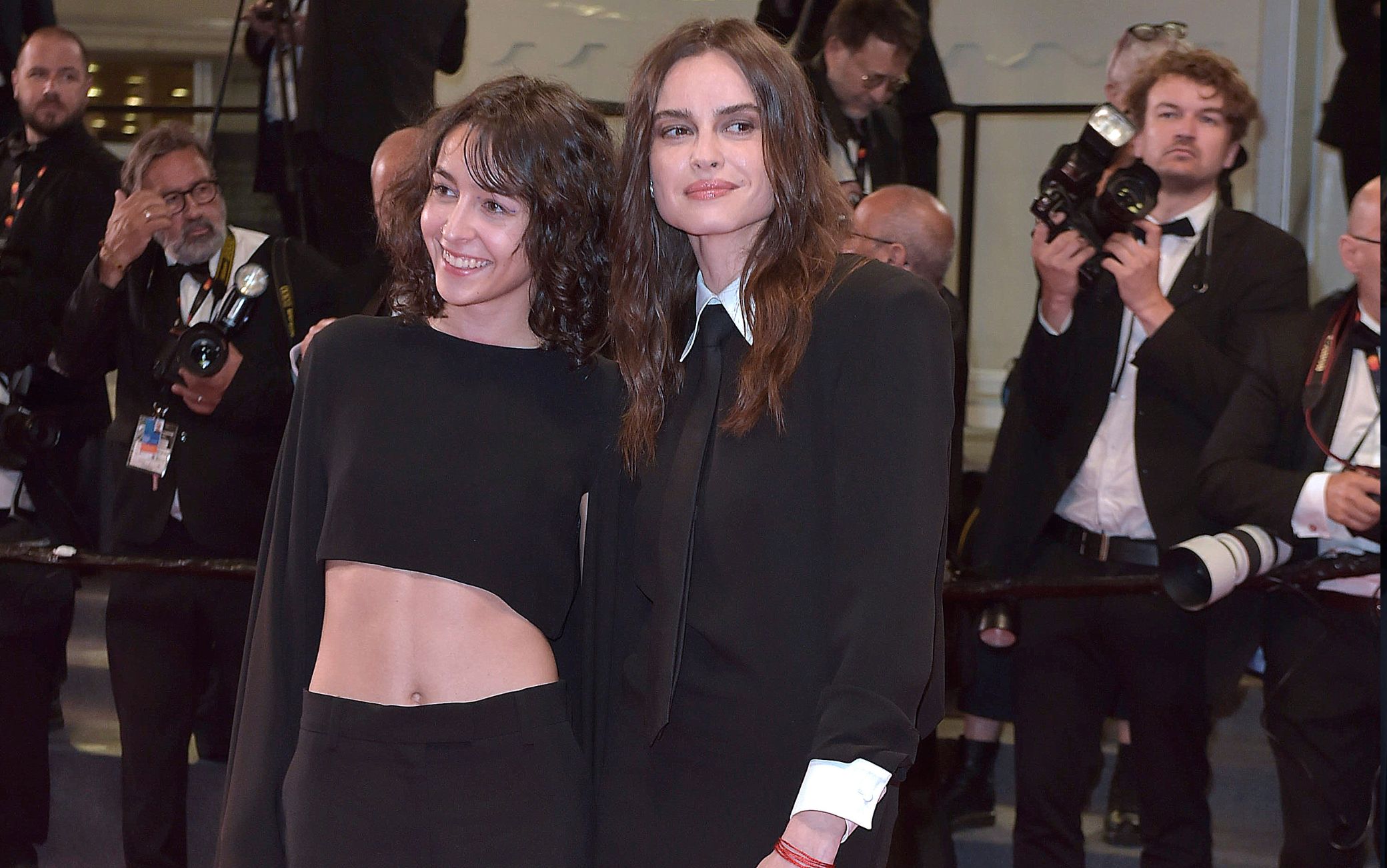 Cannes 2023, Kasia Smutniak sul red carpet con la figlia Sophie ...