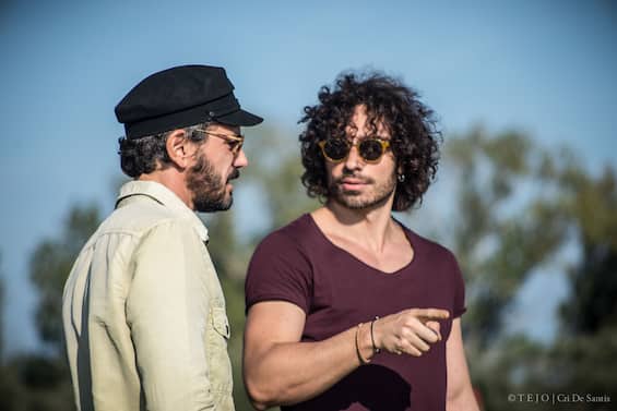 Istmo, le vite parallele di Orlando. Un film con Michele Venitucci ...