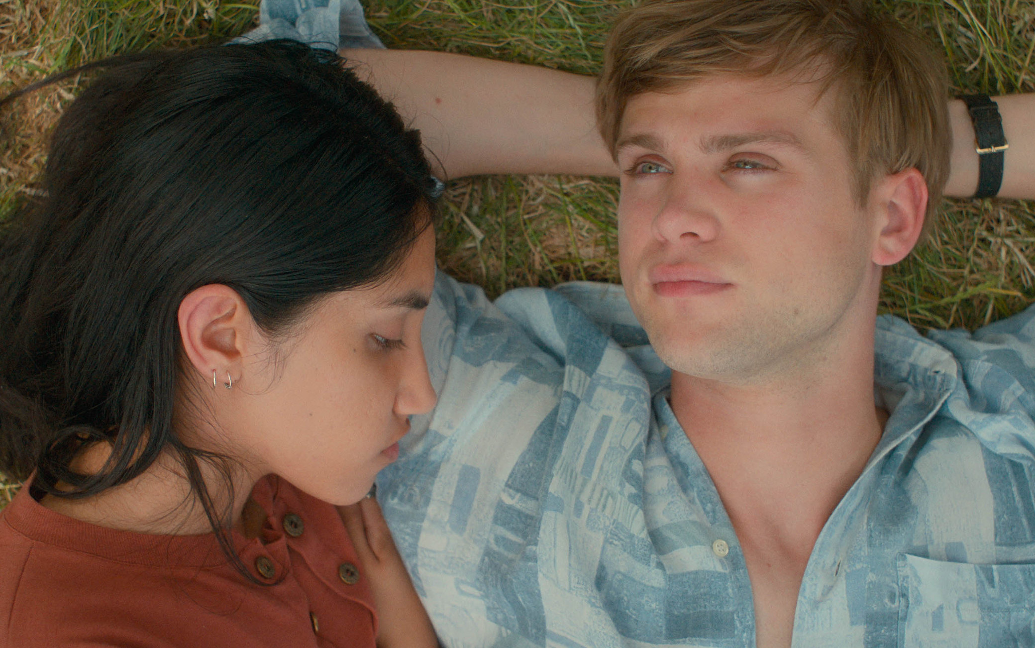 One Day, personaggi e attori del cast di film e serie tv a confronto ...