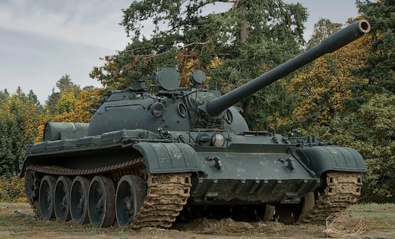 Ucraina, la Russia manda al fronte i carri armati T 55 della Guerra ...