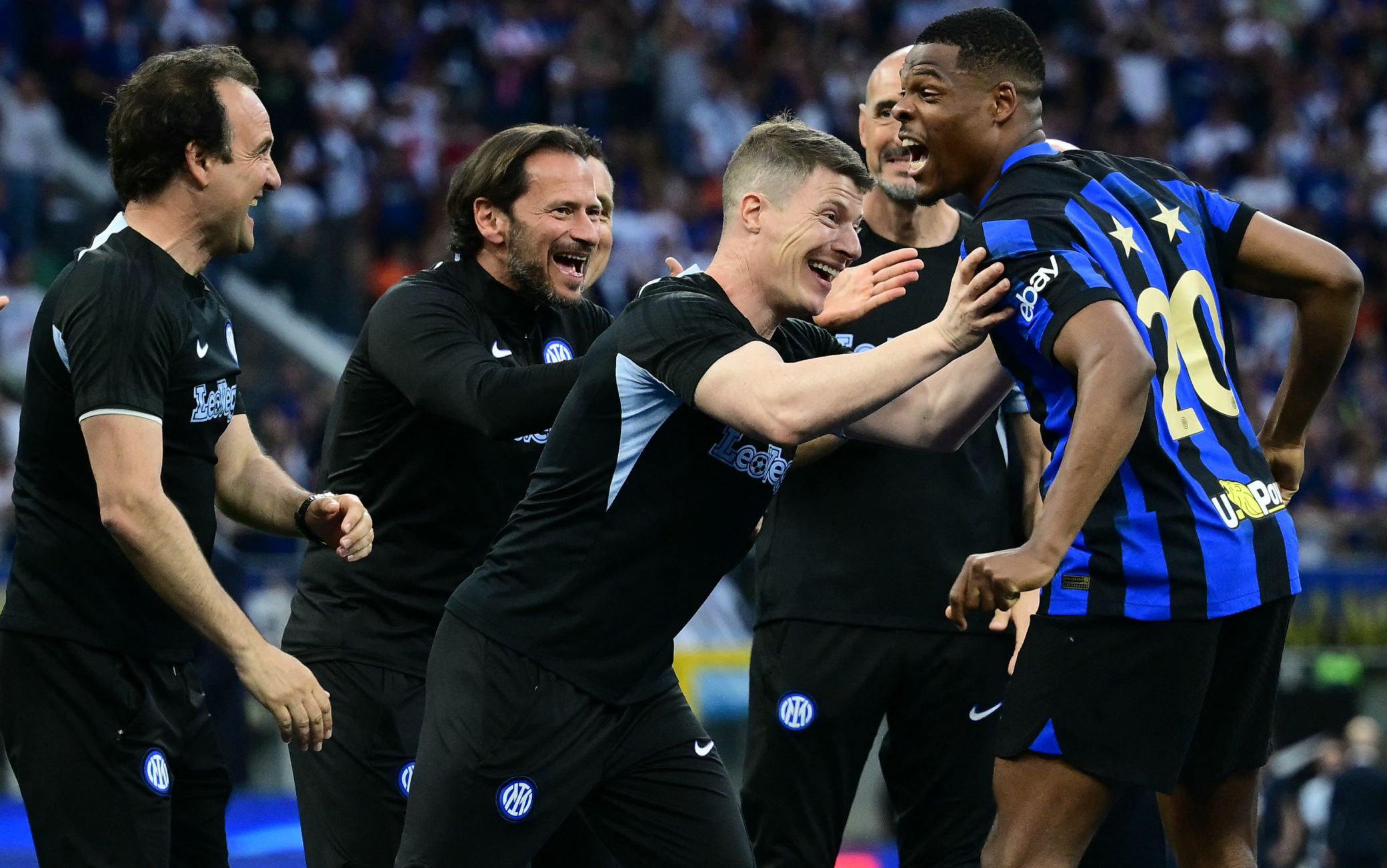 Inter, le foto della festa scudetto e della premiazione | Sky Sport