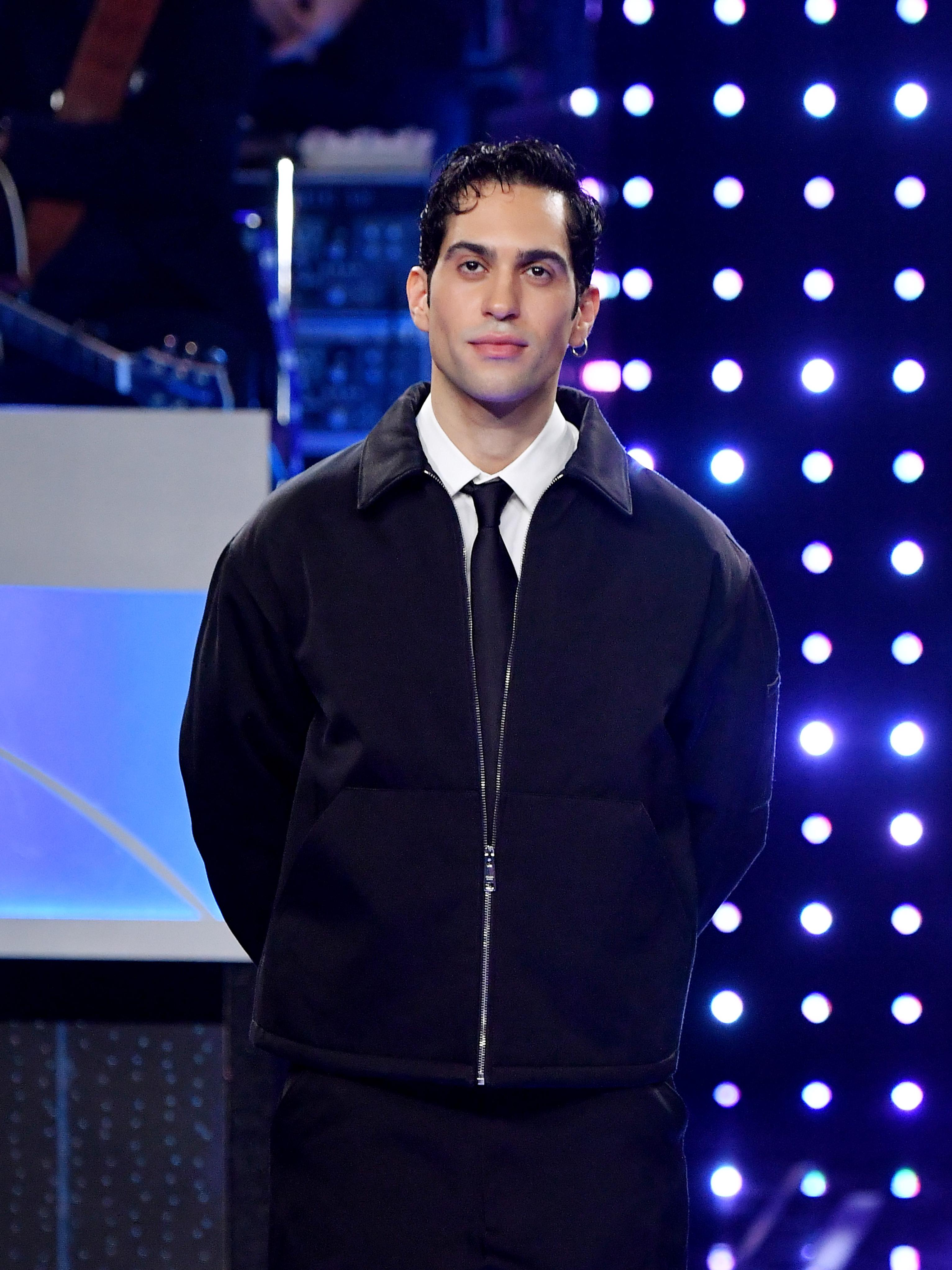 Mahmood a Sanremo 2024 con Tuta Gold, testo e significato della canzone ...