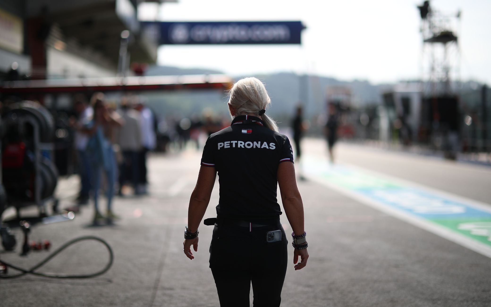 F1, sette anni con Hamilton: chi è Angela Cullen | Sky Sport