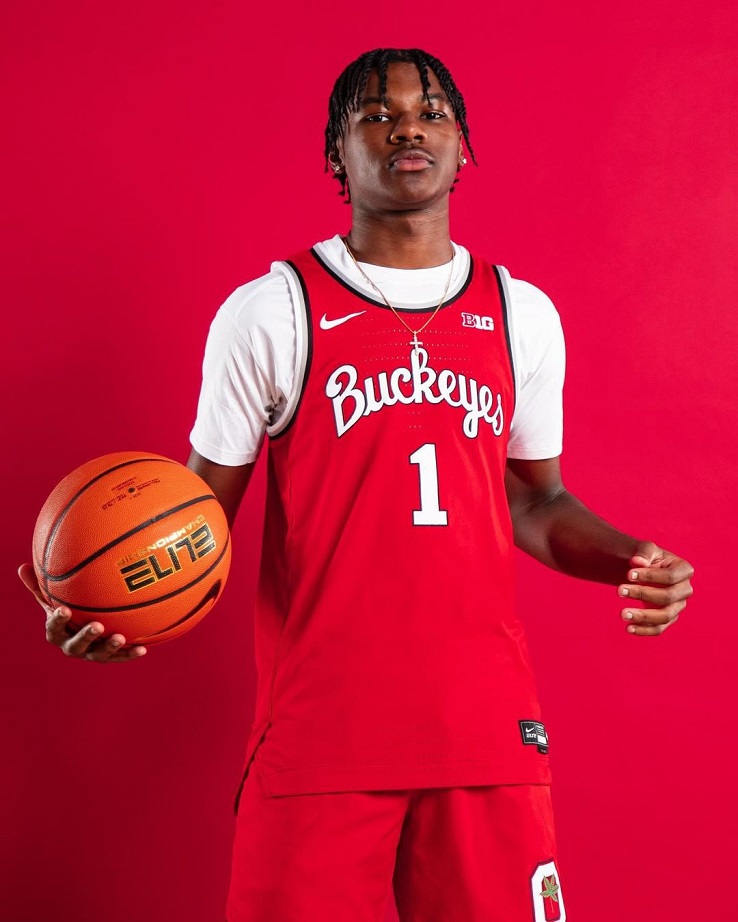 NBA, Bryce Jemas, il secondogenito di LeBron James, in posa con la ...