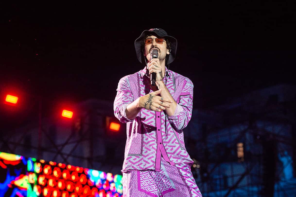 Carl Brave in concerto a Bologna, la possibile scaletta | Sky TG24