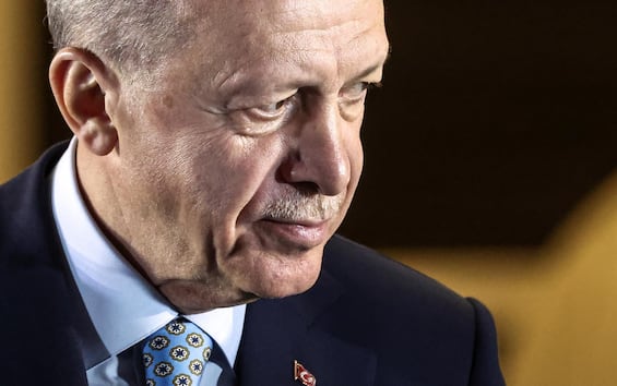 Compleanno Erdogan, presidente della Turchia compie 70 anni: la sua ...