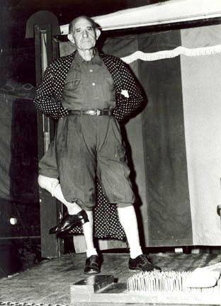 Frank Lentini, la storia incredibile dell'uomo con tre gambe nel libro ...