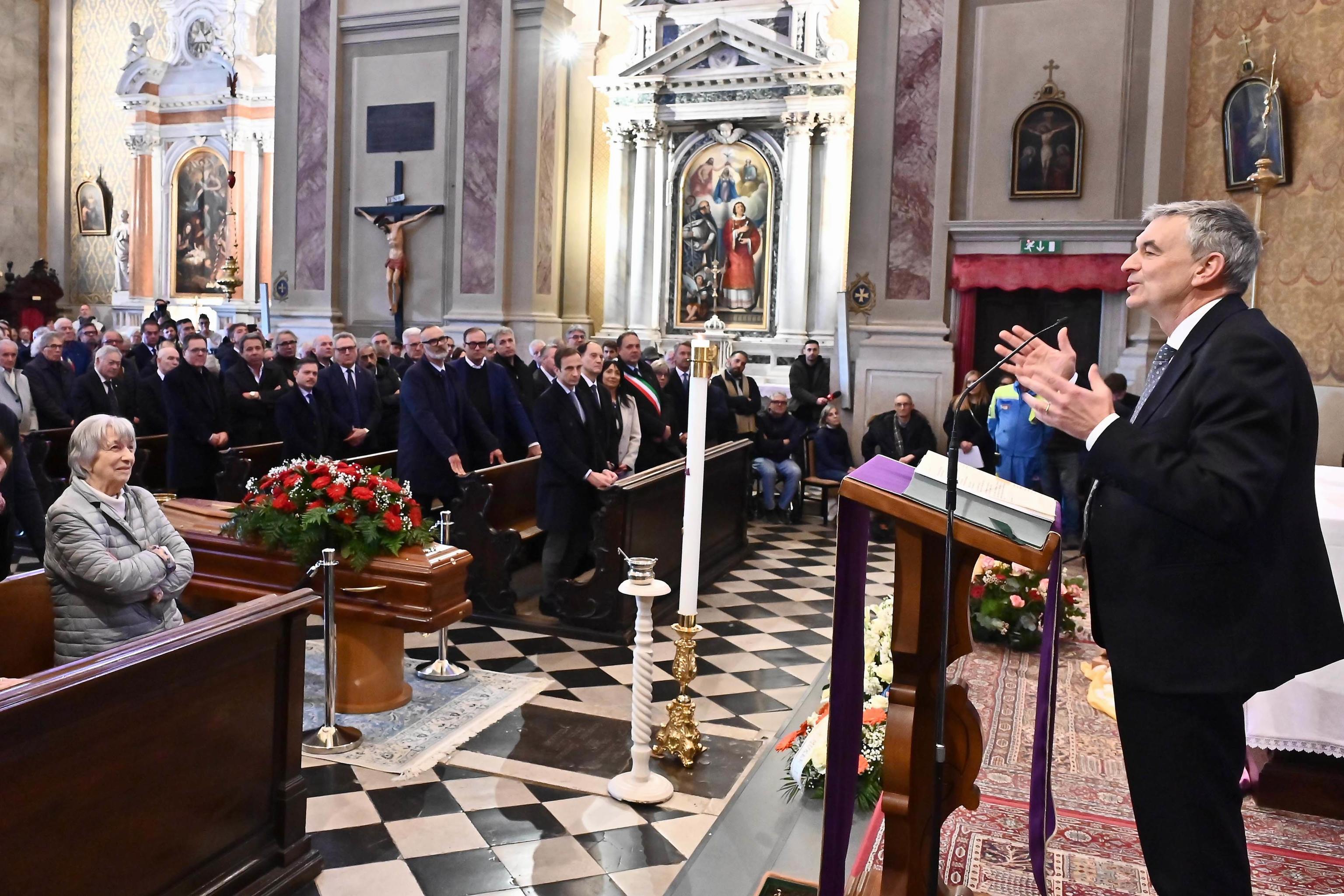 Bruno Pizzul, oggi il funerale al Duomo di Cormons. FOTO | Sky TG24