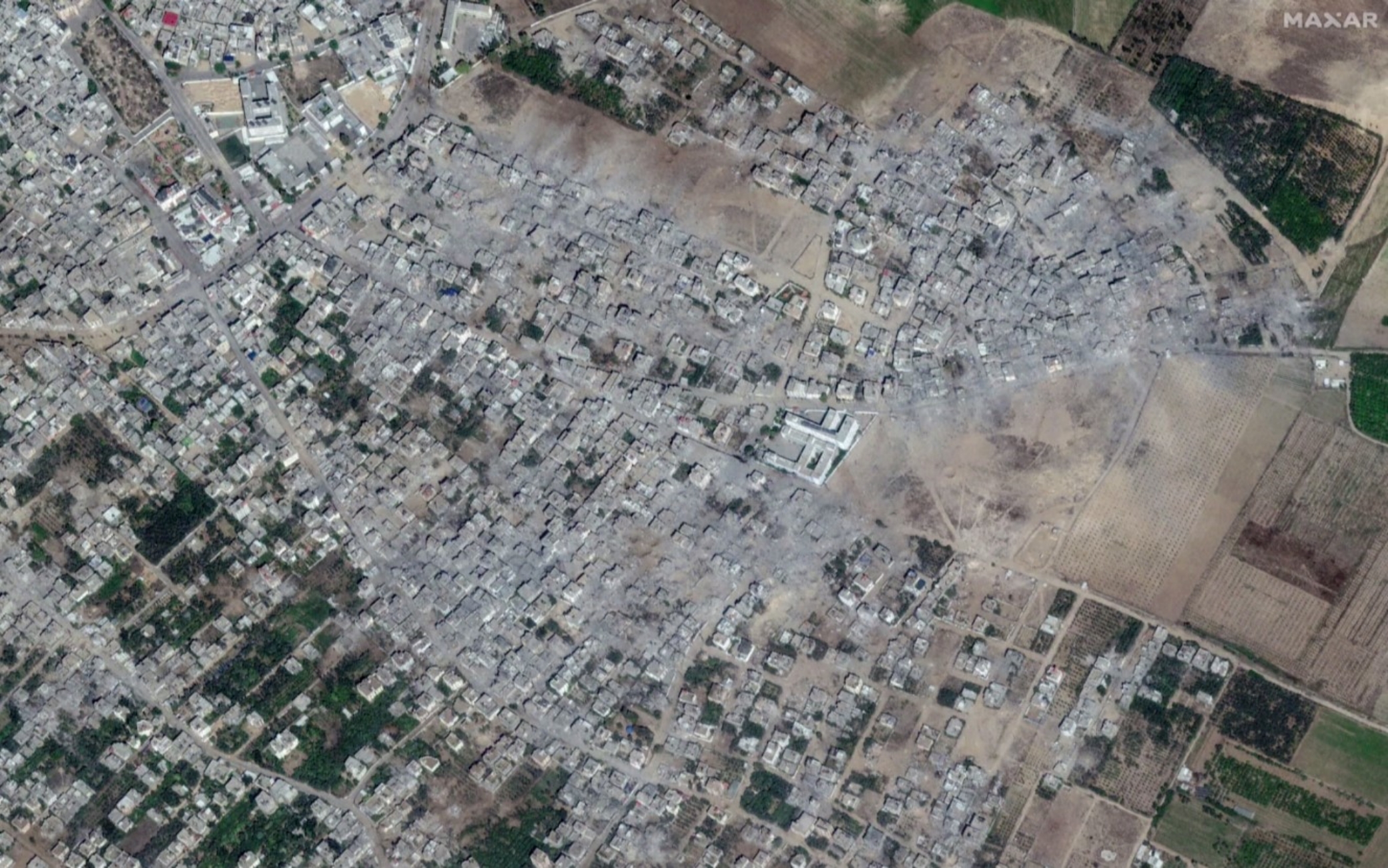 Gaza, le immagini satellitari prima e dopo i bombardamenti di Israele ...