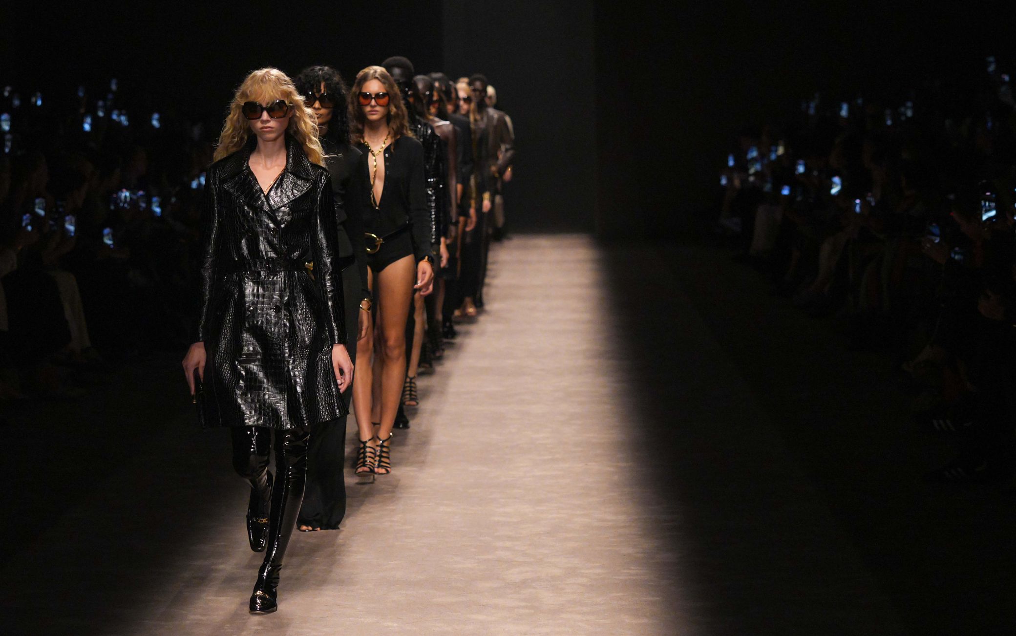 Milano Fashion Week, la sfilata di Tom Ford S/S 2024. FOTO