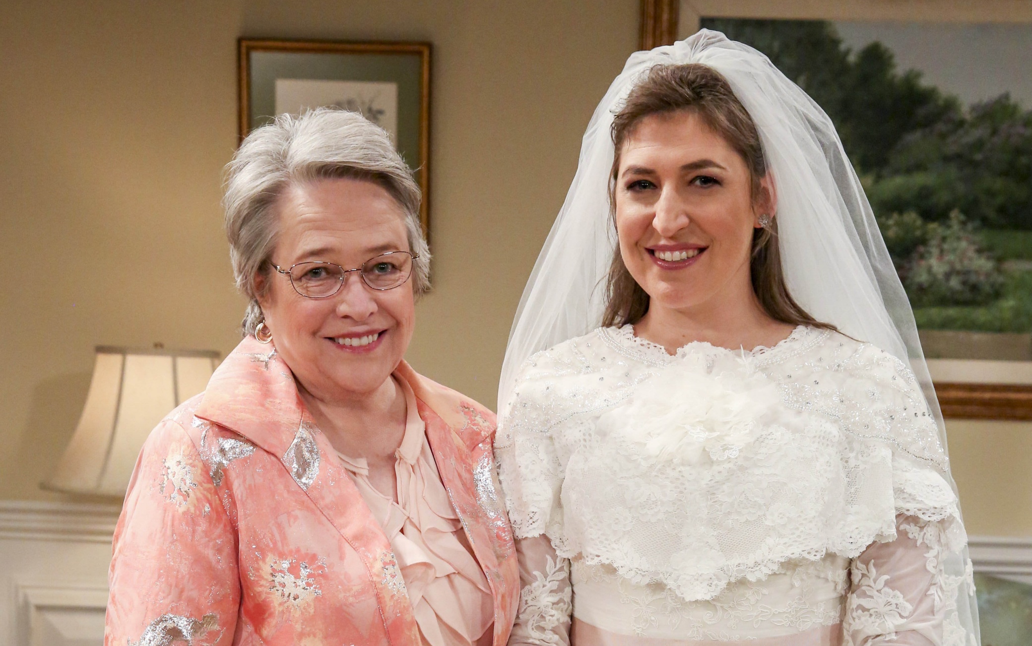 Kathy Bates compie 75 anni, da Misery non deve morire ad American ...
