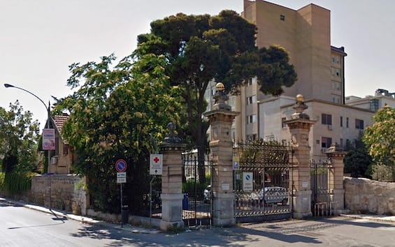 Palermo, danneggia pronto soccorso di Villa Sofia: denunciato | Sky TG24