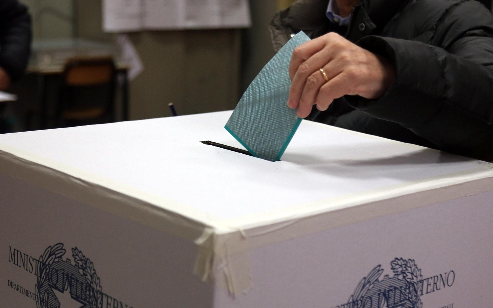 Elezioni regionali in Campania, quando si vota: ufficiali le date | Sky ...