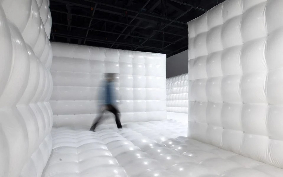 Color Hotel, 4mila metri quadrati di divertimento a Roma Fiumicino ...