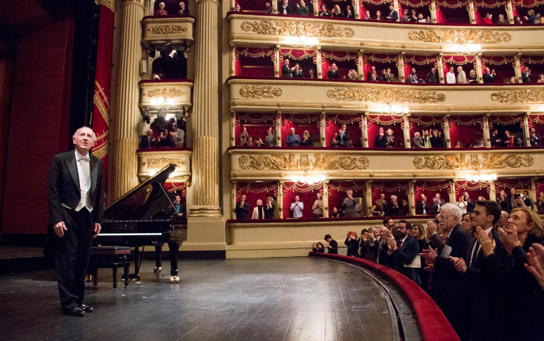 Morto Maurizio Pollini, uno dei più grandi pianisti contemporanei | Sky ...