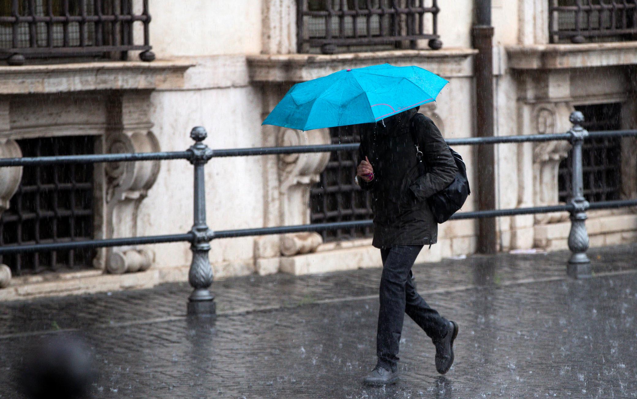 La pioggia artificiale tra le cause dell'alluvione a Dubai? Ecco come ...