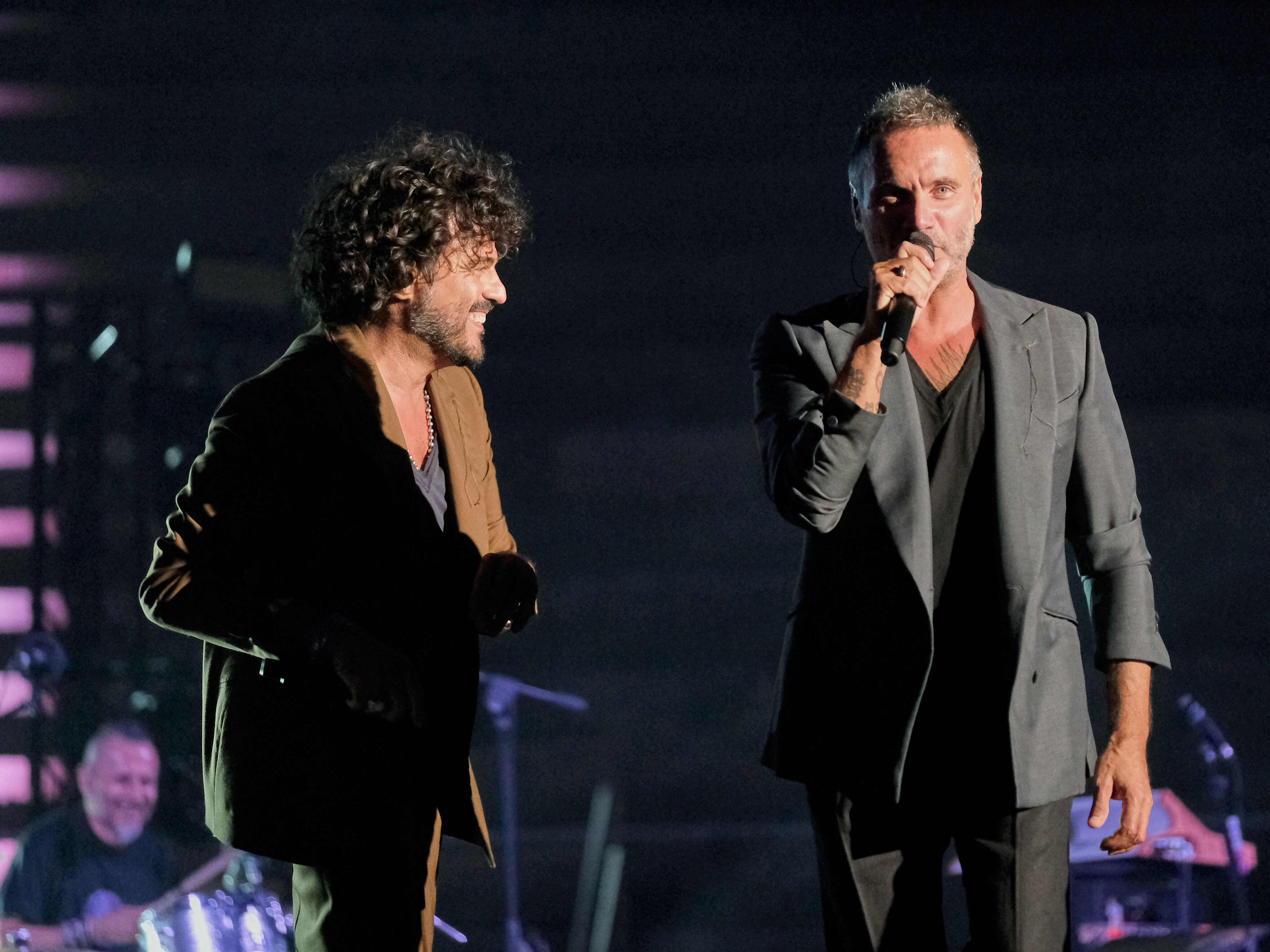 Renga e Nek insieme a Sanremo 2024 con Pazzo di te: la fotostoria dei ...