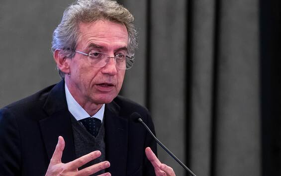 Napoli, Irpef 2023 verso l'aumento: l'annuncio del sindaco Manfredi ...
