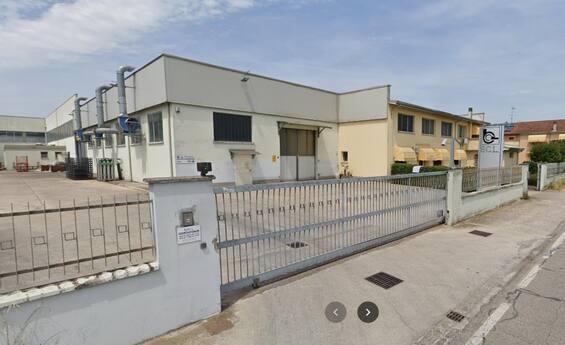 Incidente sul lavoro, operaia morta in provincia di Mantova | Sky TG24