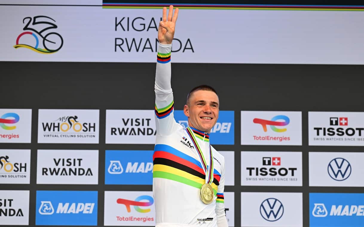 Mondiali ciclismo 2025, Evenepoel vince ancora la cronometro maschile. Pogacar 4° | Sky Sport