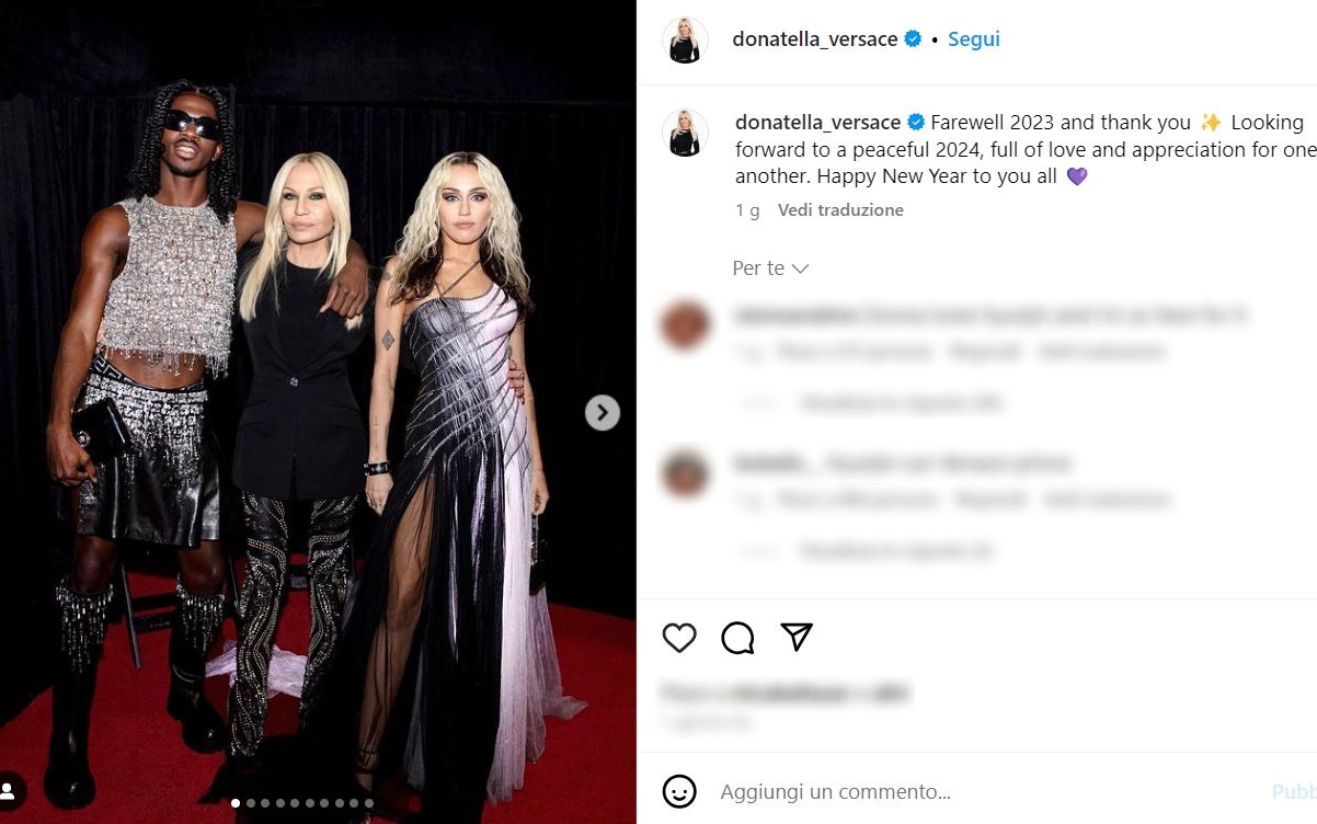 Buon anno 2024, gli auguri social dei vip per Capodanno, da Vasco Rossi ...