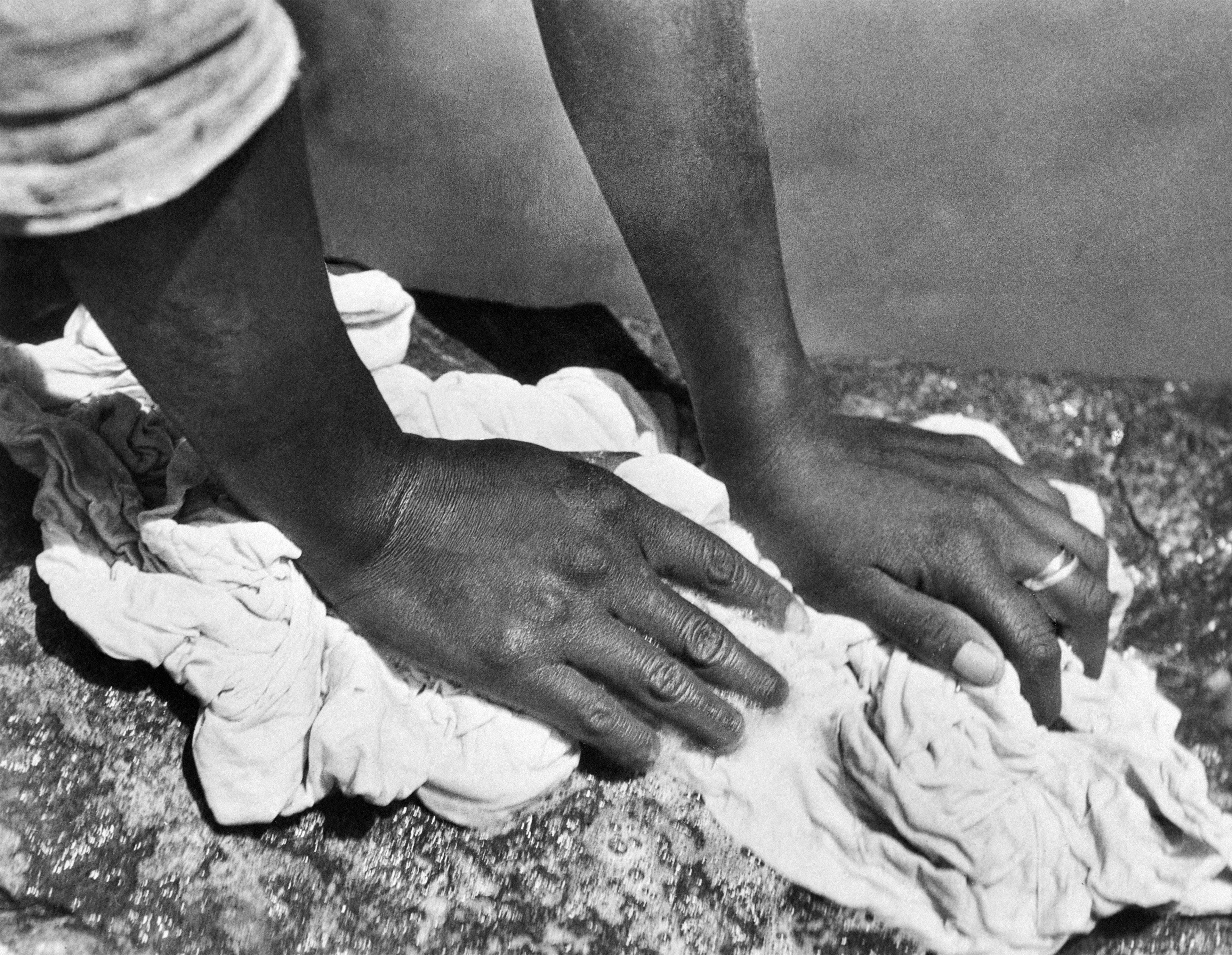 Tina Modotti, oltre 300 fotografie in mostra a Rovigo | Sky TG24