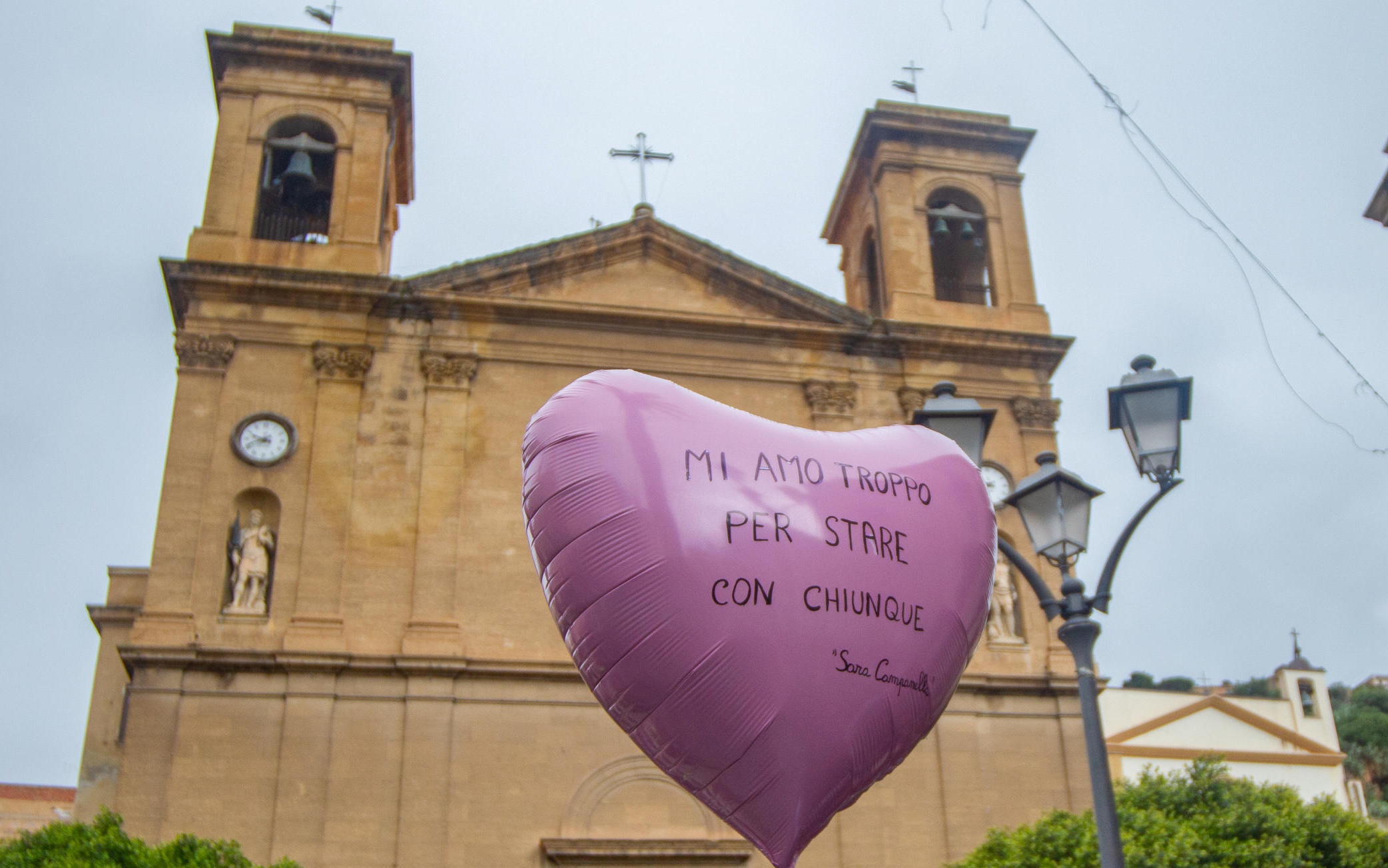 Funerali Sara Campanella, a Misilmeri l'addio alla giovane vittima di ...