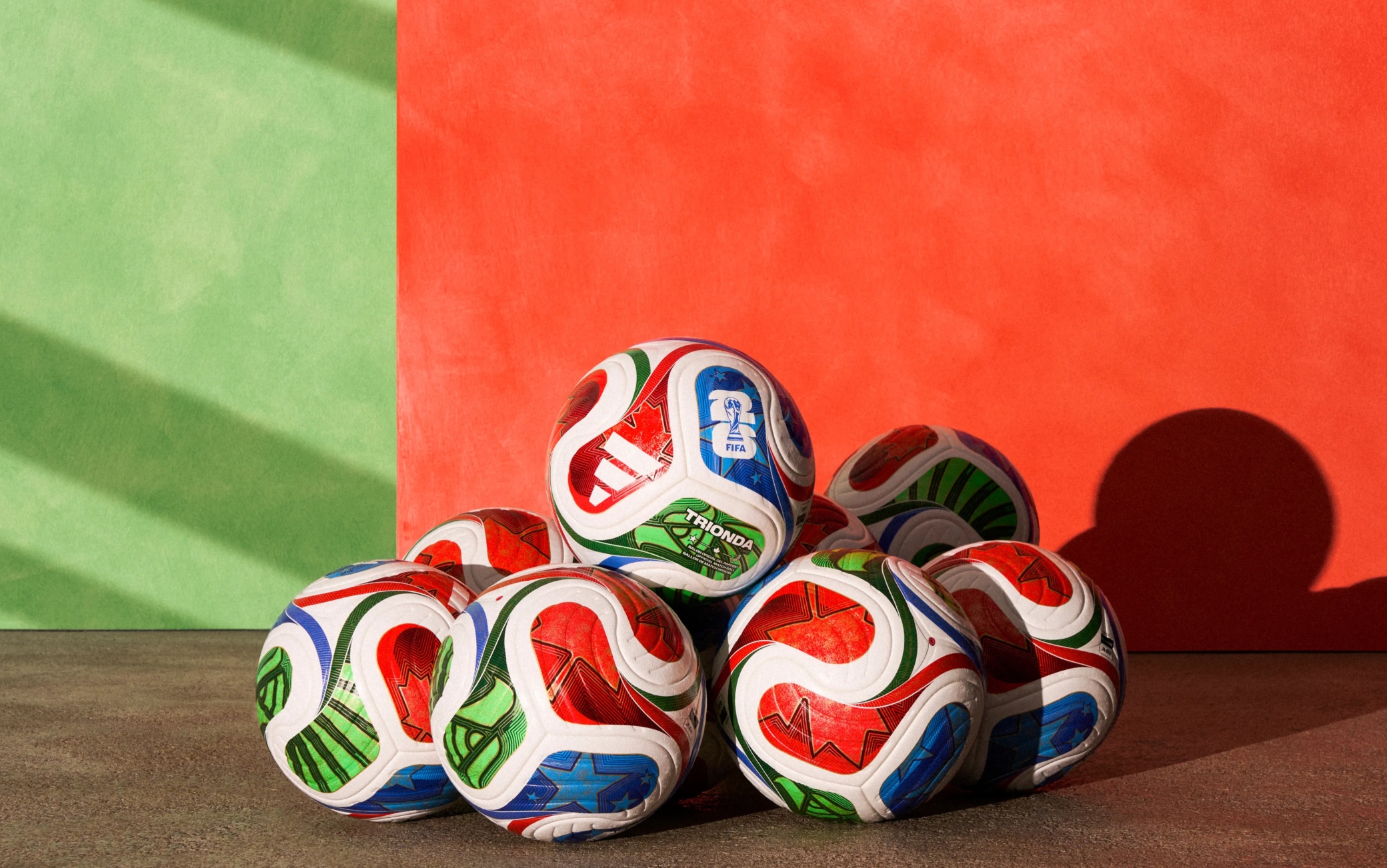 Mondiali 2026, il pallone dei campionati del mondo di calcio. Foto ...