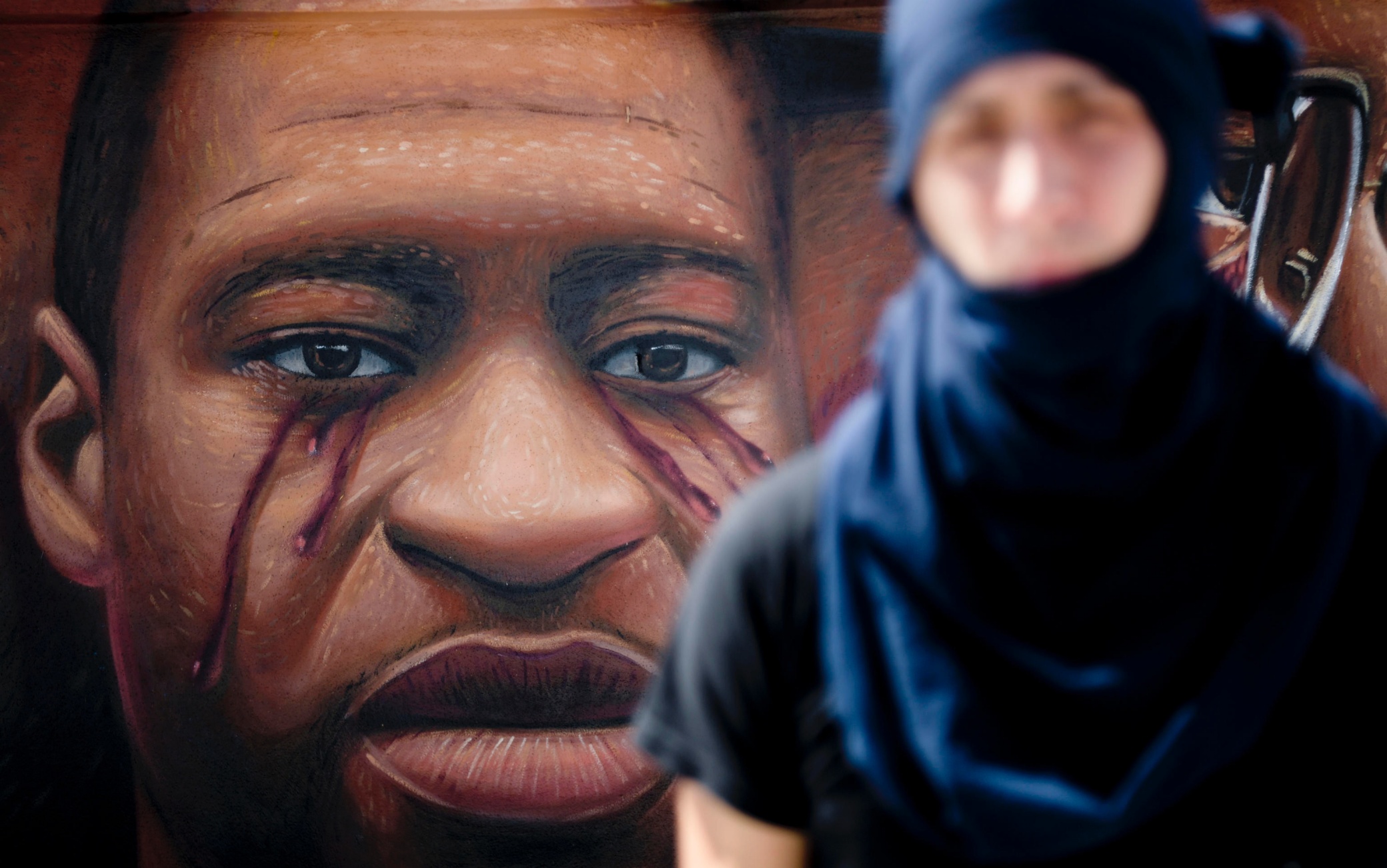 George Floyd, a Napoli un murale insieme a Lenin, M.L.King, Malcolm X e ...