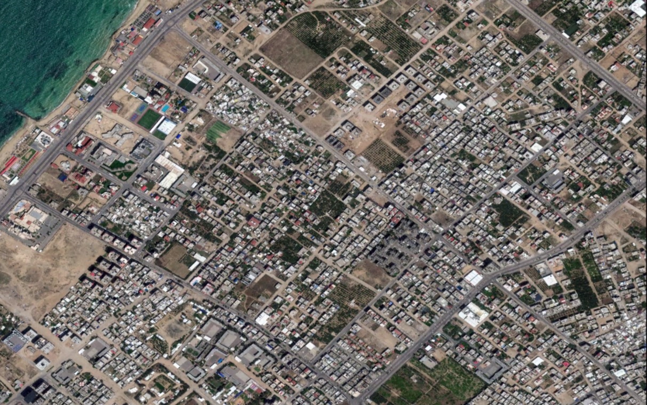 Gaza, le immagini satellitari prima e dopo i bombardamenti di Israele ...