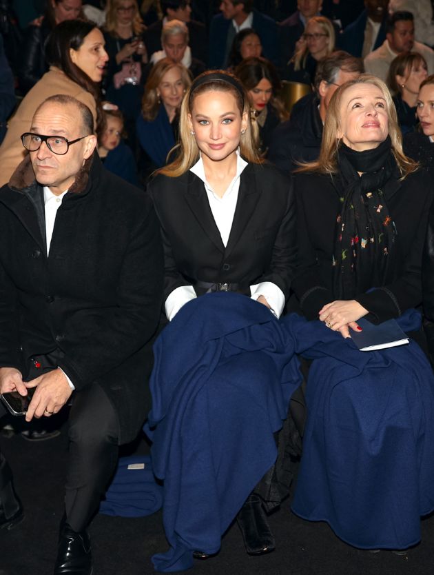 Jennifer Lawrence accende le luci di Natale dello spettacolare ...