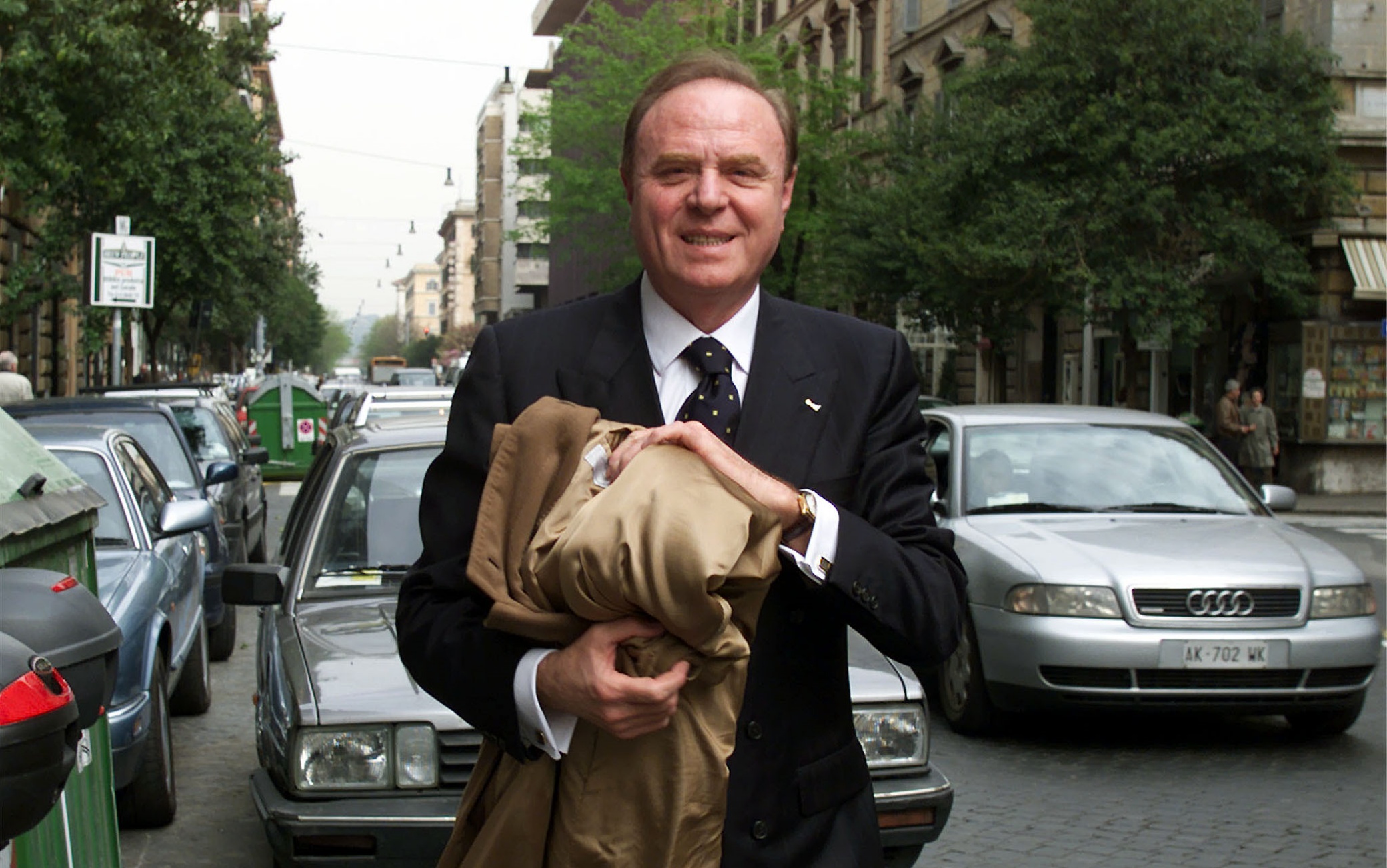 Chi era Ennio Doris, la storia del fondatore di Banca Mediolanum. FOTO ...