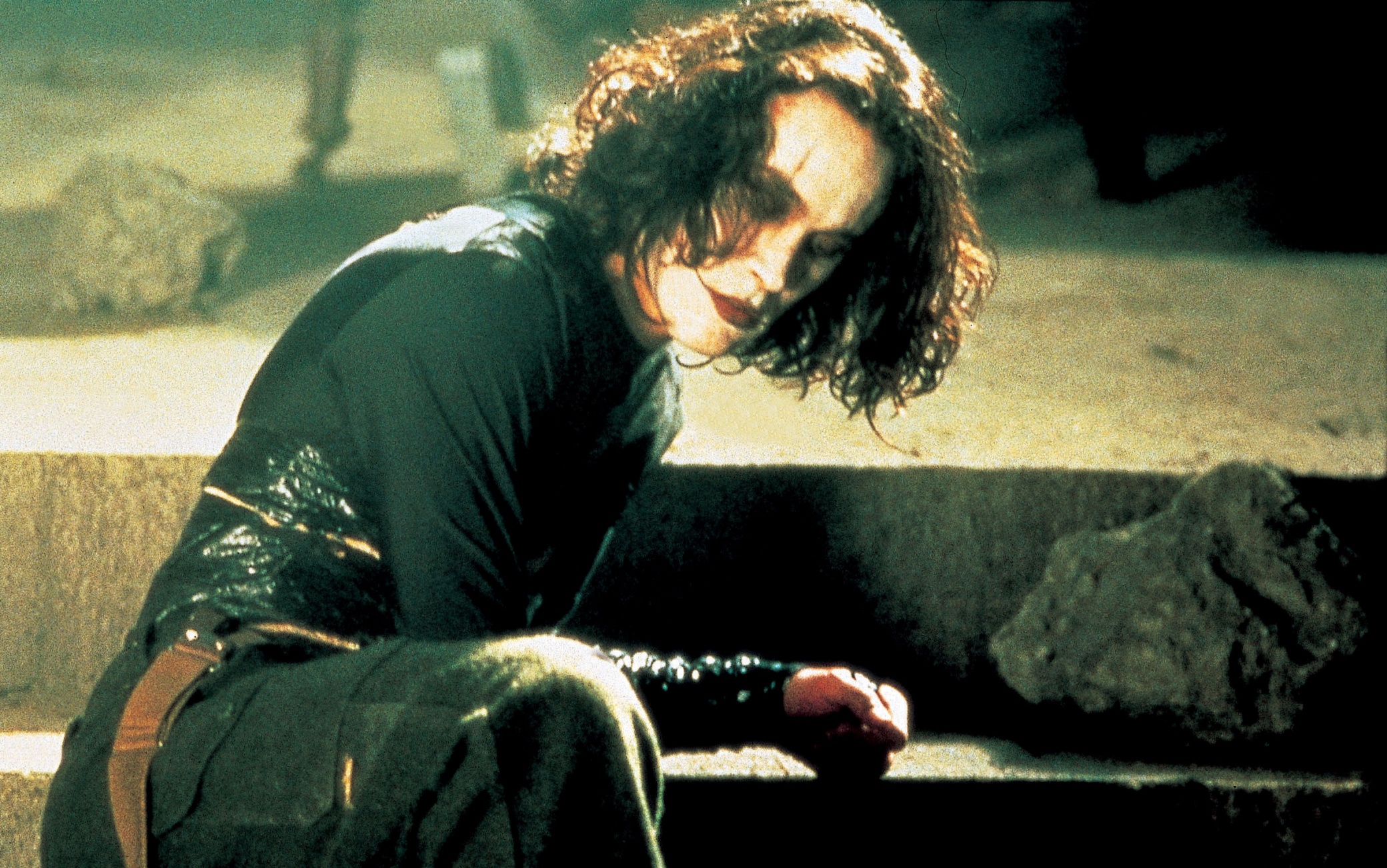 30 anni dalla morte di Brandon Lee sul set del film Il Corvo: chi era e ...