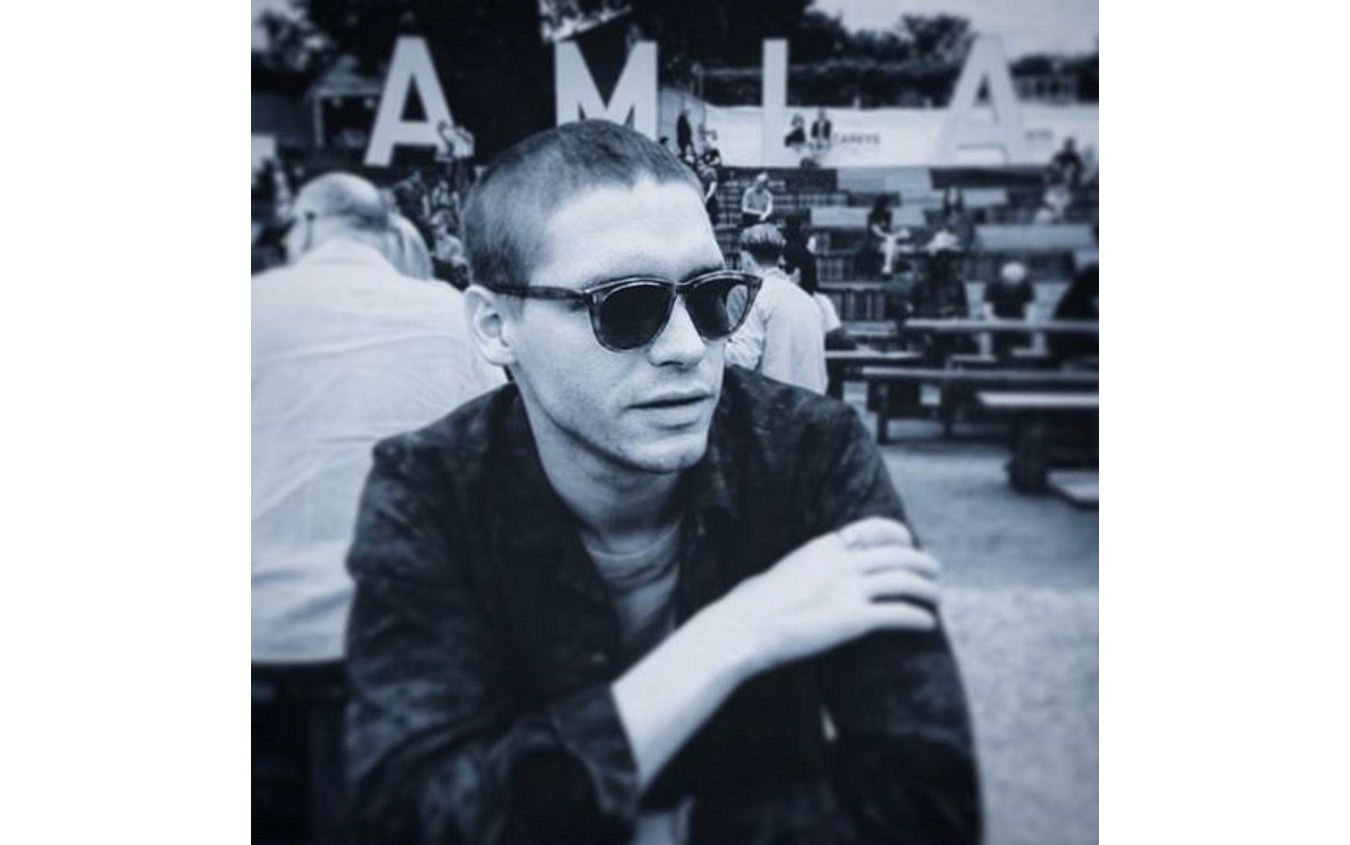 MotherFatherSon, le foto più belle di Billy Howle, che nella serie tv ...