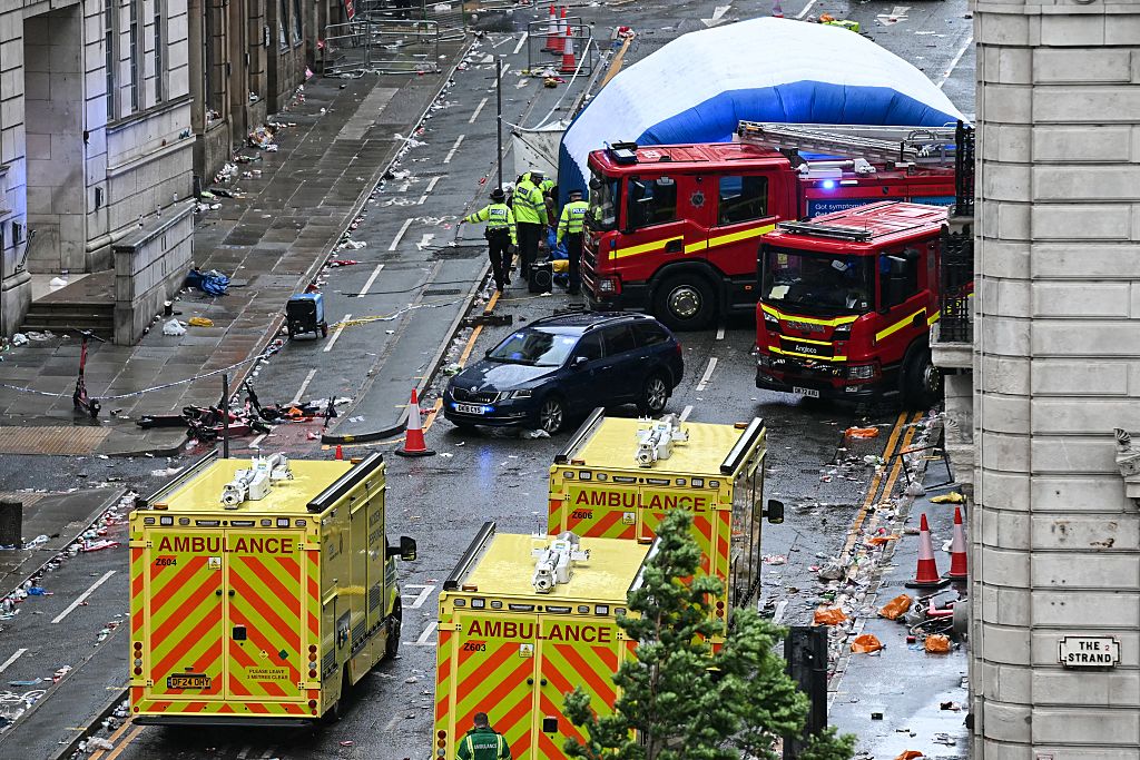 Liverpool, auto sulla folla durante parata: bilancio feriti e cosa ...