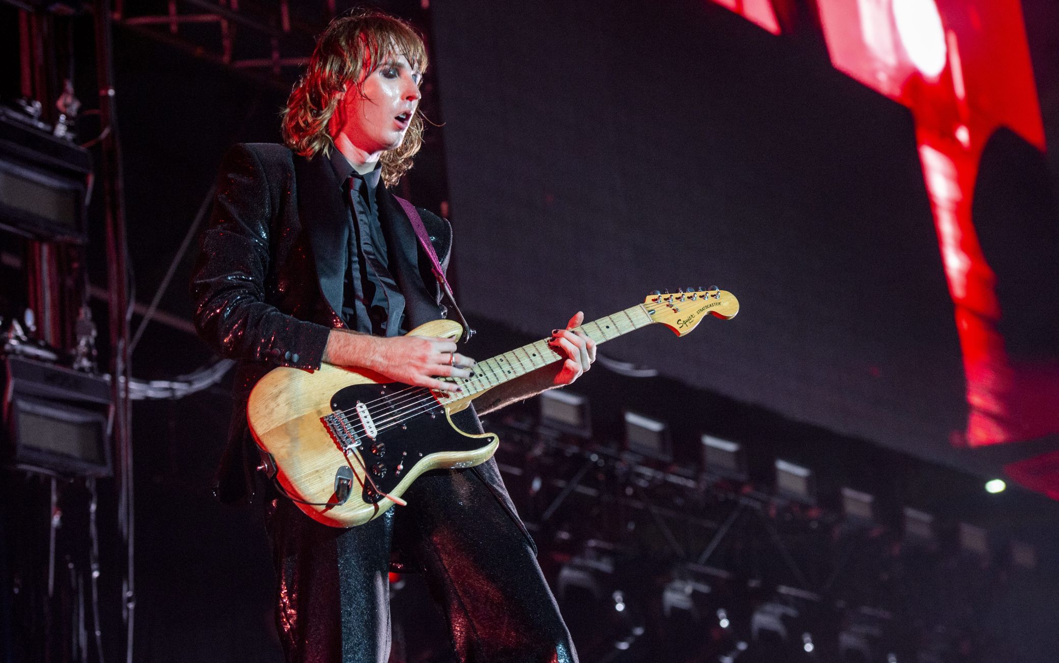 Maneskin, Damiano ed Ethan (biondissimi) posano come le gemelle Olsen FOTO