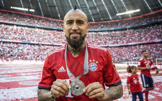 Calciomercato Napoli, Vidal: 'Valuto offerte con calma, ma cambio solo ...