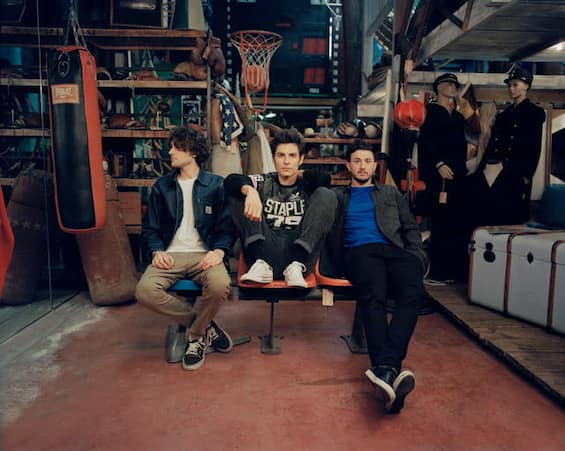 I Lost ci portano nel mondo di Banksy con un inno alla vita: il video