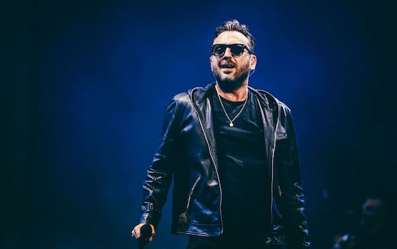 Cesare Cremonini, la possibile scaletta del concerto allo stadio ...