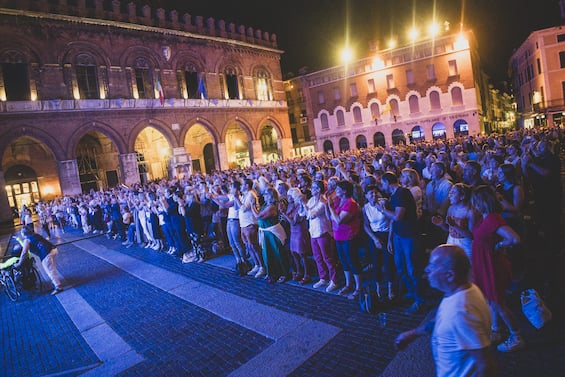 Tanta Robba Festival, da Fatboy Slim a Elio e le Storie Tese: il programma