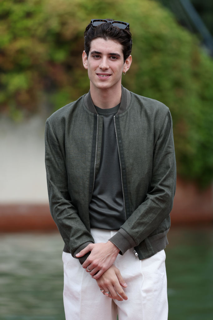 Nicolas Maupas, la grande ascesa dell’attore italo-francese di Mare ...