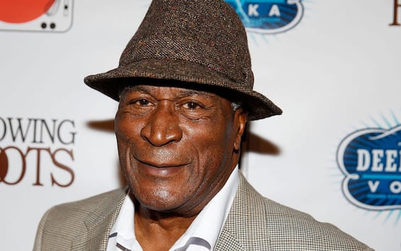 Addio a John Amos, attore di 'Radici' e 'Il principe cerca moglie ...