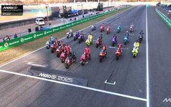 MotoGp 2025, i piloti fanno le foto di gruppo del nuovo mondiale | Sky Sport
